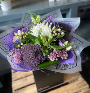 Hand Tied Bouquets | Dutch Flower Shop